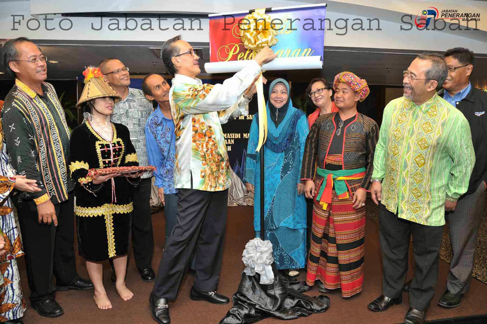 Media Penerangan Sabah: BOOK ON CUSTOMS AND TABOOS OF ETHNIC GROUPS IN ...