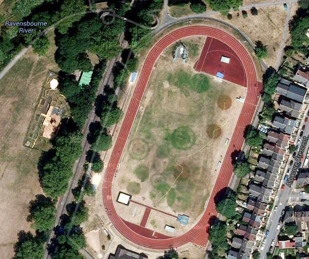 Go Feet: Friday photos (11): Running tracks from space