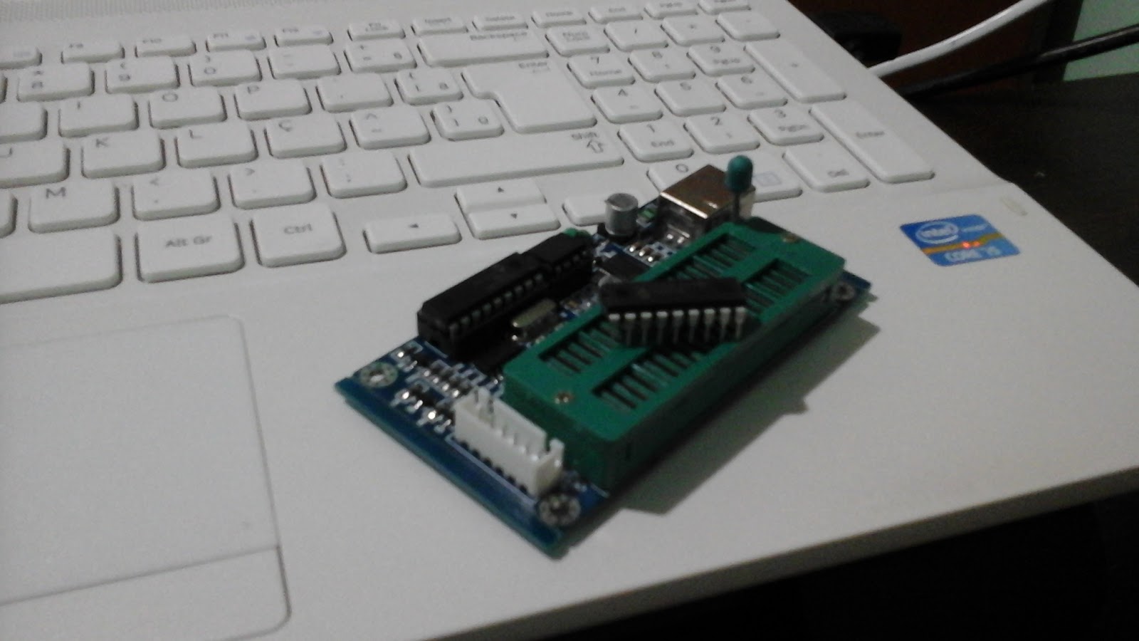 PIC: Uma introdução rápida ao mundo dos microcontroladores