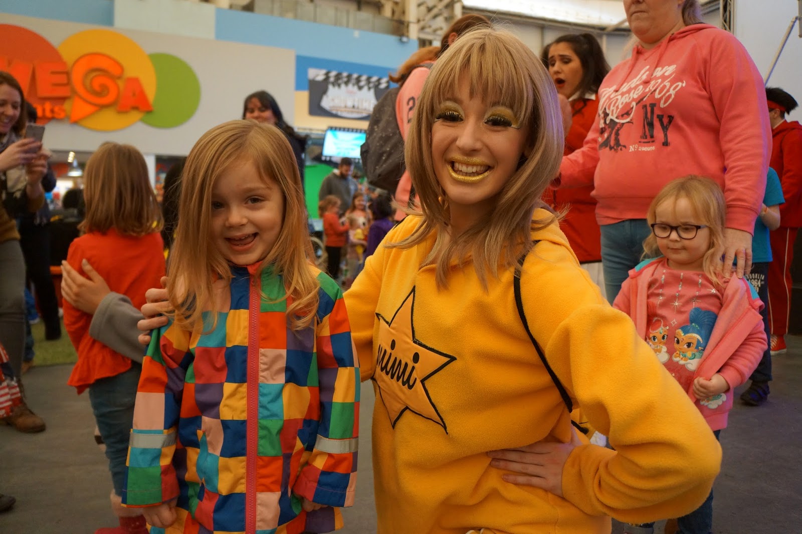 Wave to Mummy: February 2017