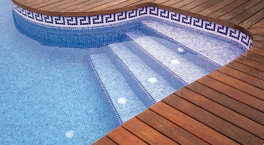 Marzua: Cómo elegir gresite para piscinas