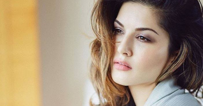 CHODAVARAMNET: BOLLYWOOD SOFT ACTRESS AND MODELS HOT PHOTO GALLERY