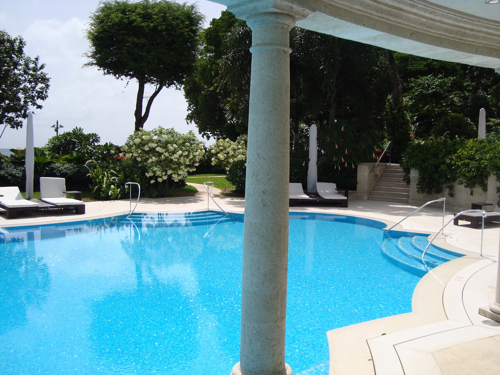 Can I Live?: Arch+Details: Swimming Pools