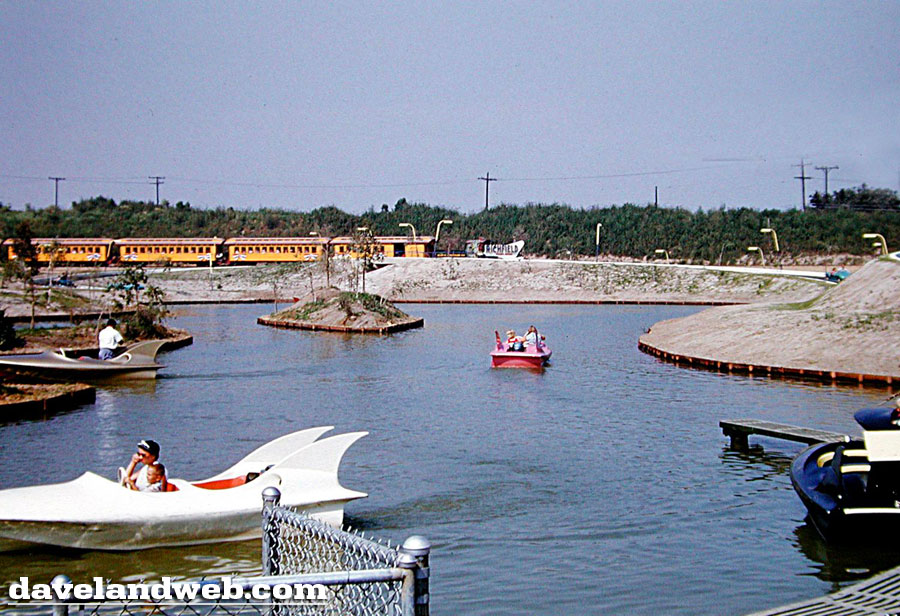 Disney Sunday: The Phantom Boats & Motor Boat Cruise