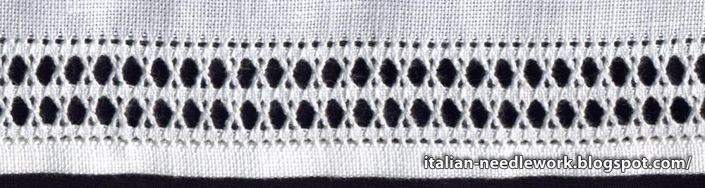 Italian Needlework: Il Gigliuccio - Peahole Hemstitch