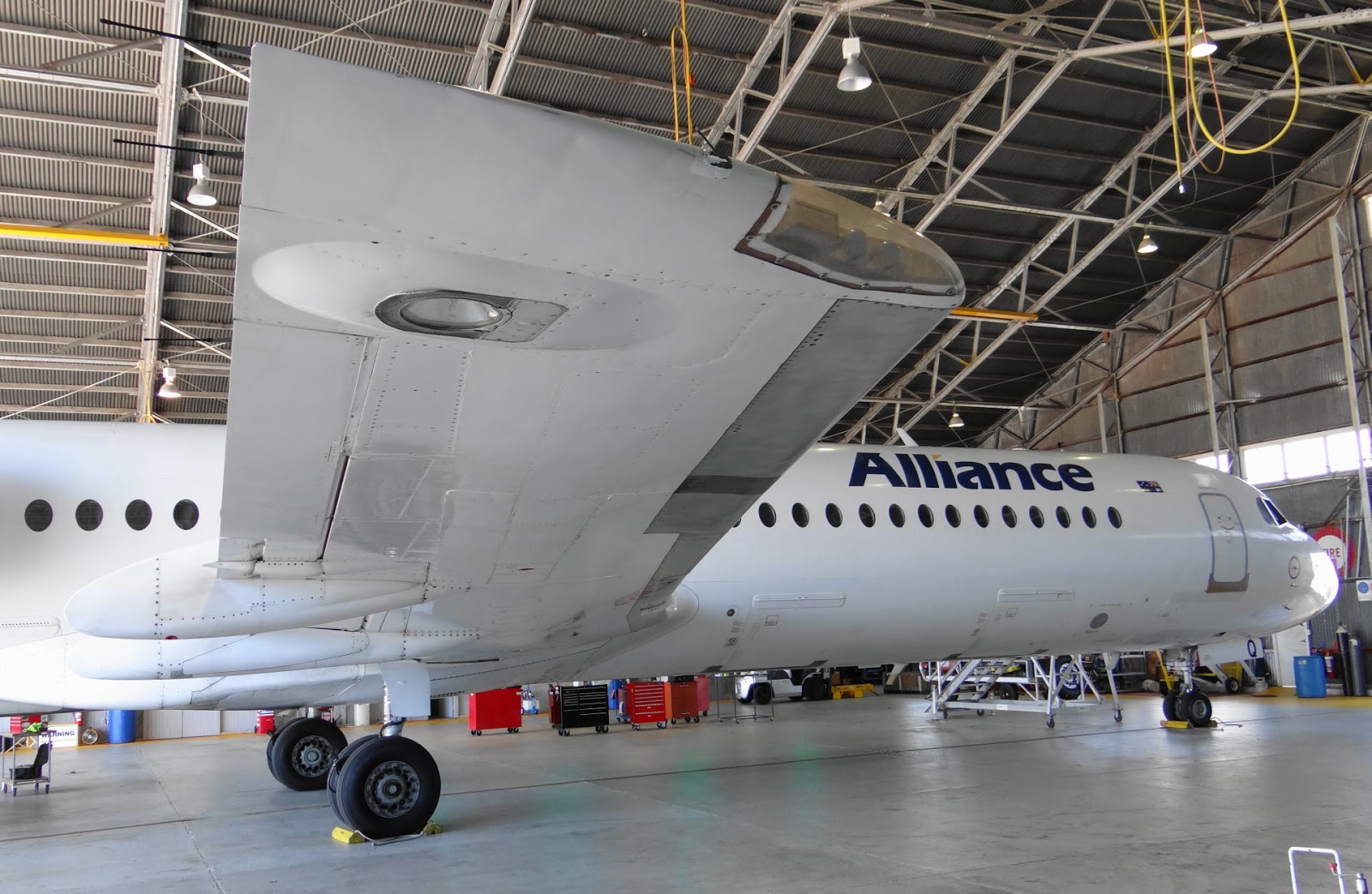 Air Queensland.blogspot: Alliance Airlines Fokker 100 VH-XWQ