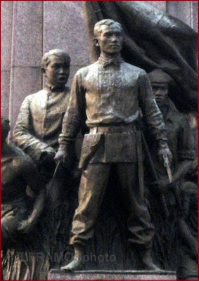 Naquem.: Andres Bonifacio & Emilio Jacinto, best frat brods forever!