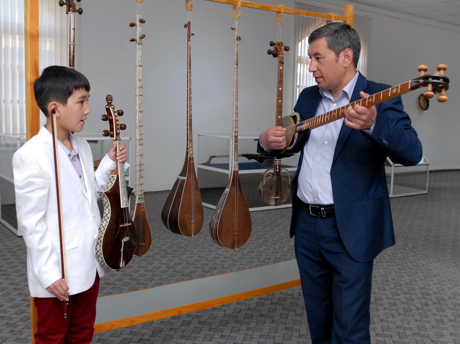 KOMILAXON.UZ: Ijrochilik usullari