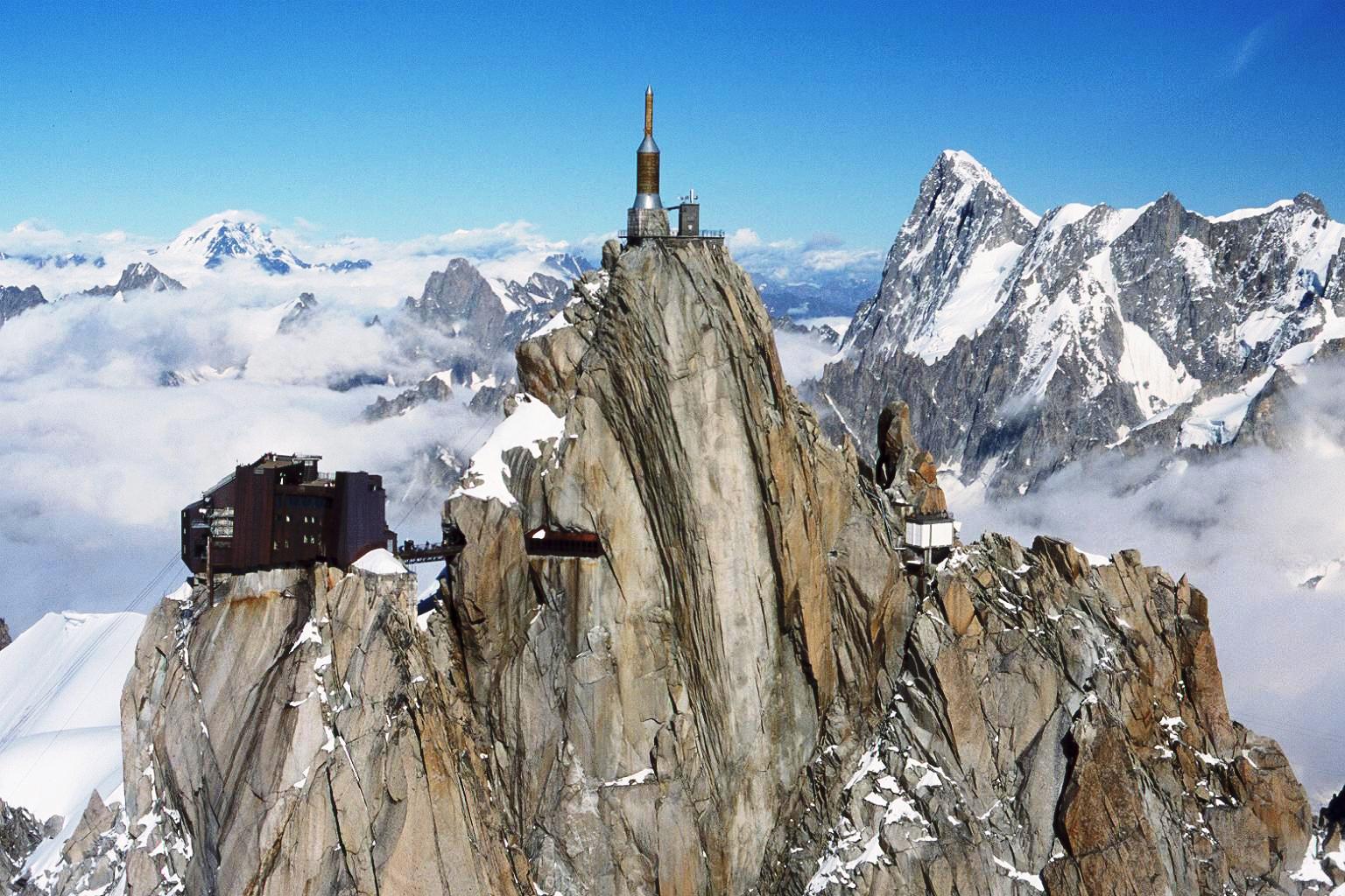 Mindblowing Planet Earth: Aiguille du Midi France