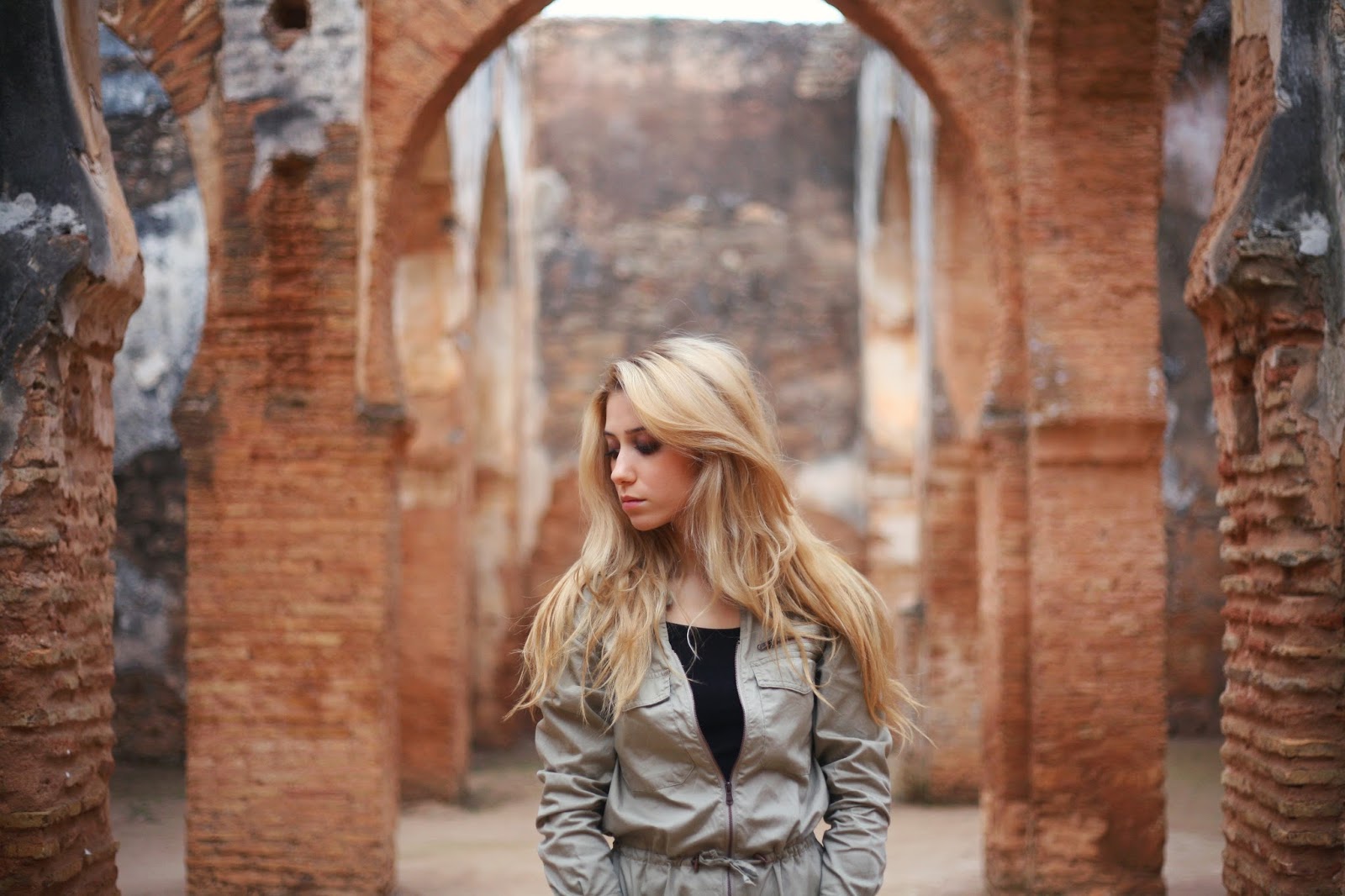 THE FALSE GUIDE: Fatine Zaïmi X The False Guide