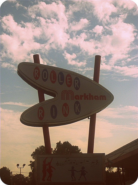 Hung Up On Retro: Roller Skating Rinks and Signs