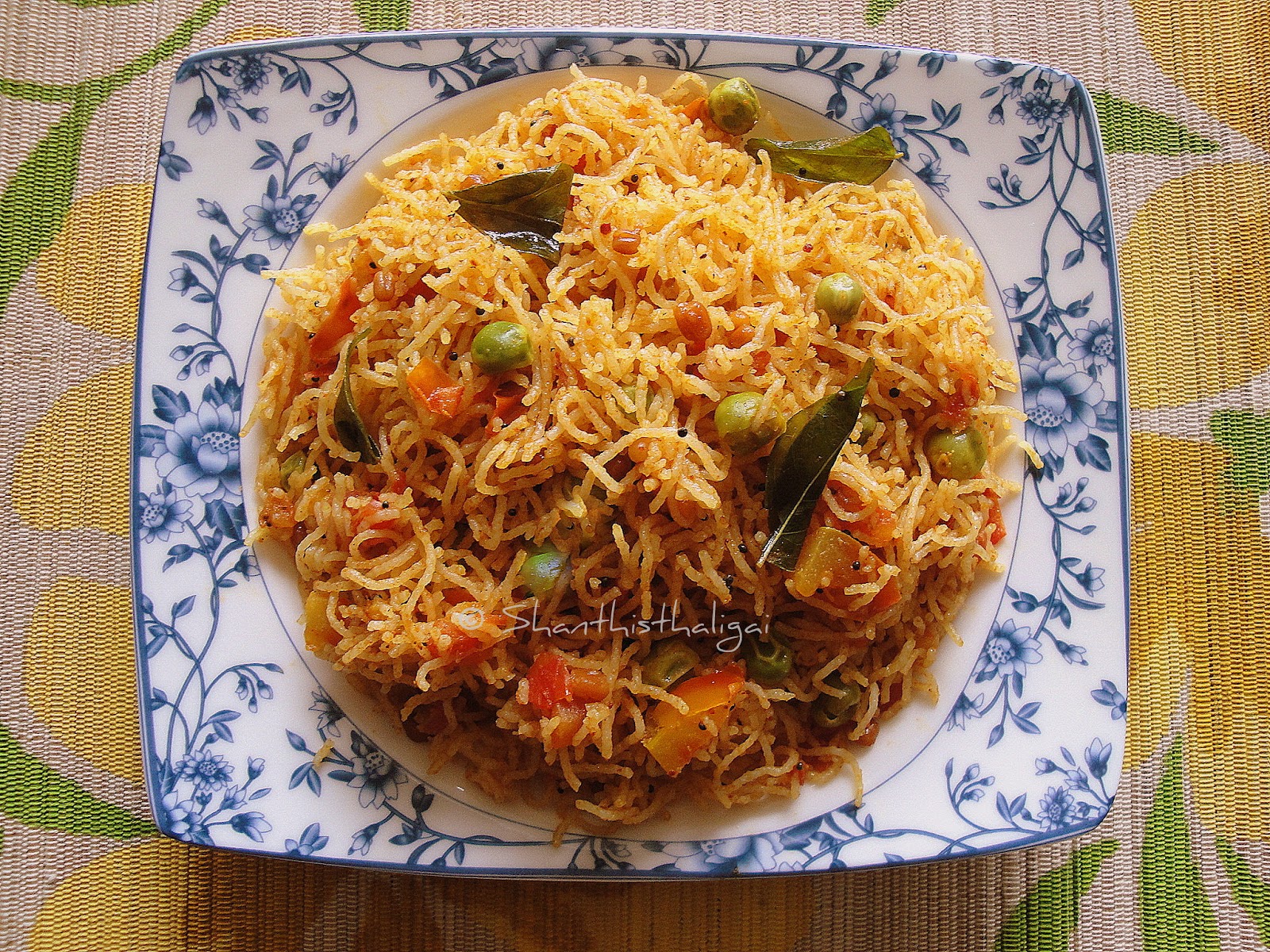 Shanthi Krishnakumar's cook book: TOMATO SEVAI / TOMATO SANDHAGAI ...