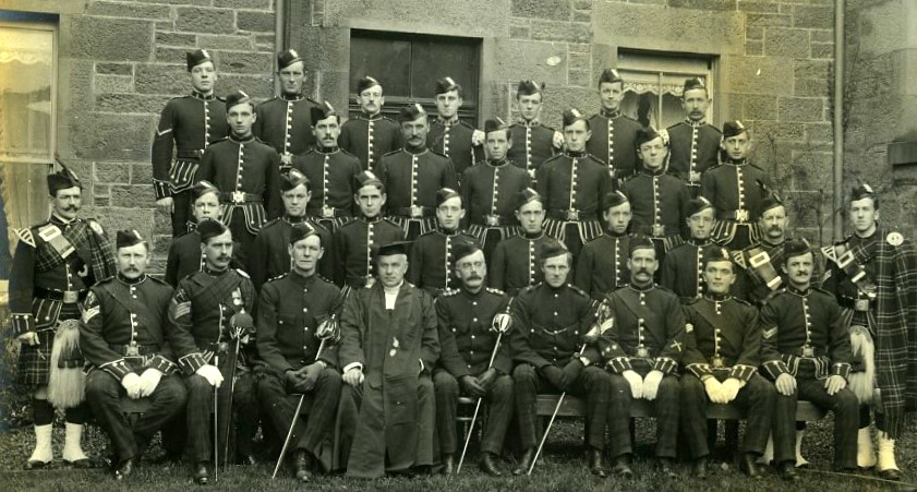 Tour Scotland: Old Photograph The Black Watch In Perth Perthshire Scotland
