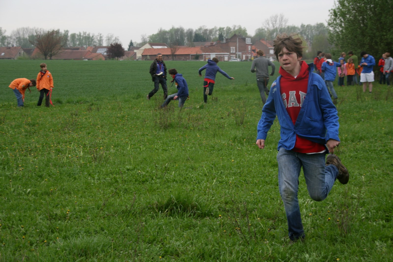 Scouts et Guides de France Lambersart: LE GRAND JEU ORGANISE PAR LES SCOUTS