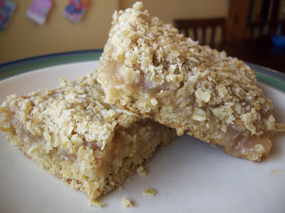 She Who Makes: Homemade Fruit Breakfast Bars