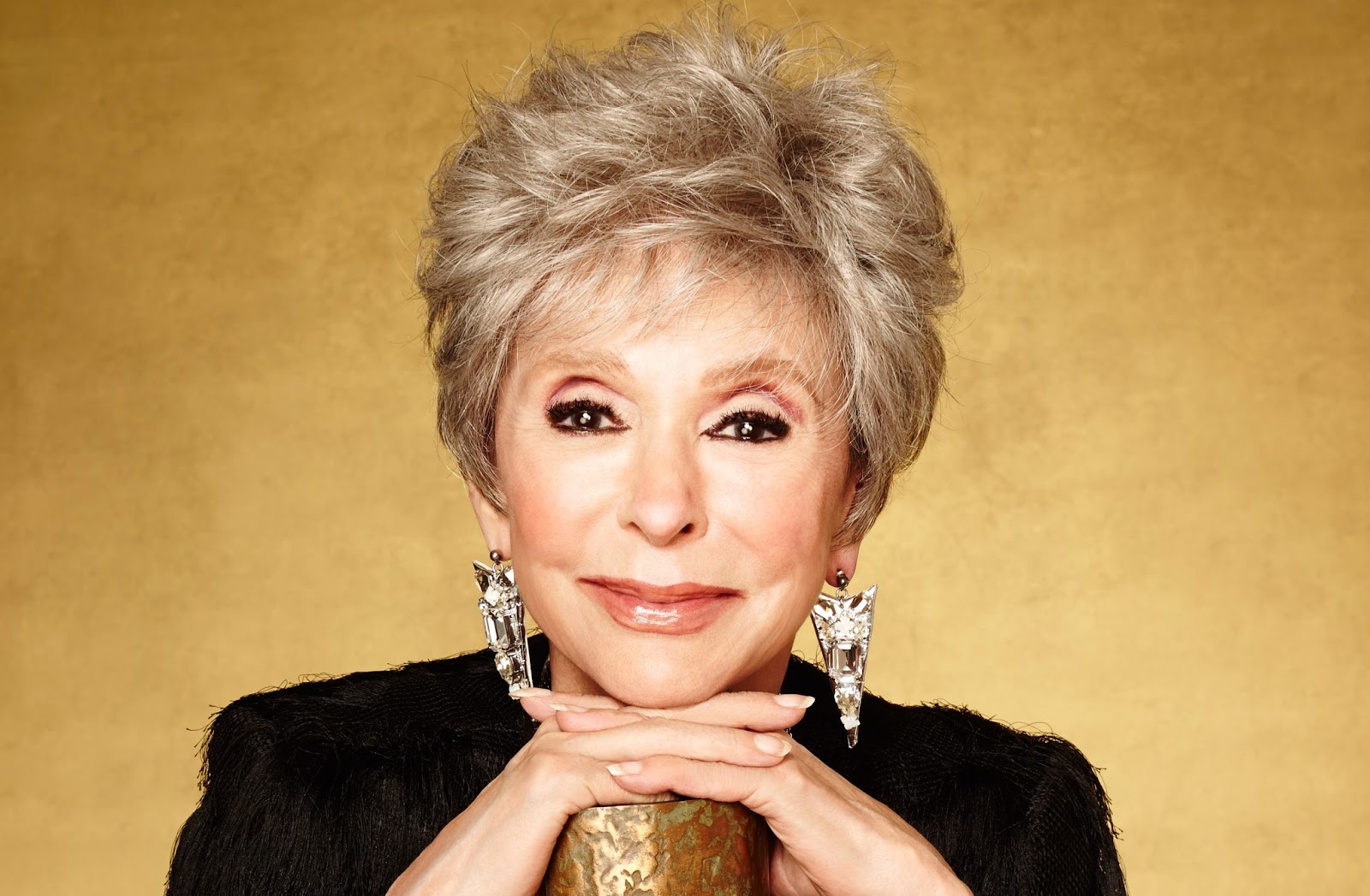 Book Junkie: Celebrating National Hispanic Heritage Month - Rita Moreno ...