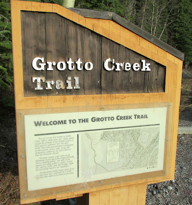The Passionate Hiker: Grotto Canyon