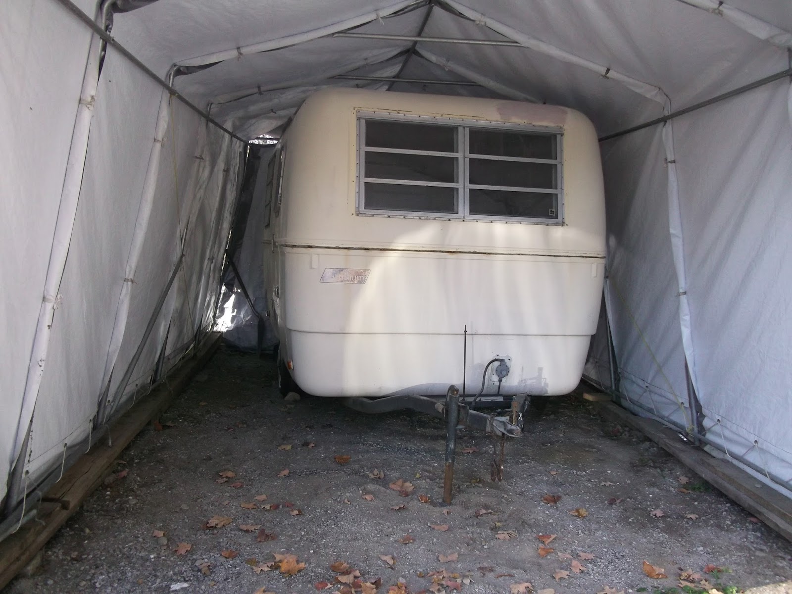 72 Boler Restoration: Exterior fiberglass repair