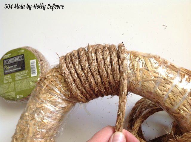 504 Main by Holly Lefevre: Rope and Yarn Wreath for Fall