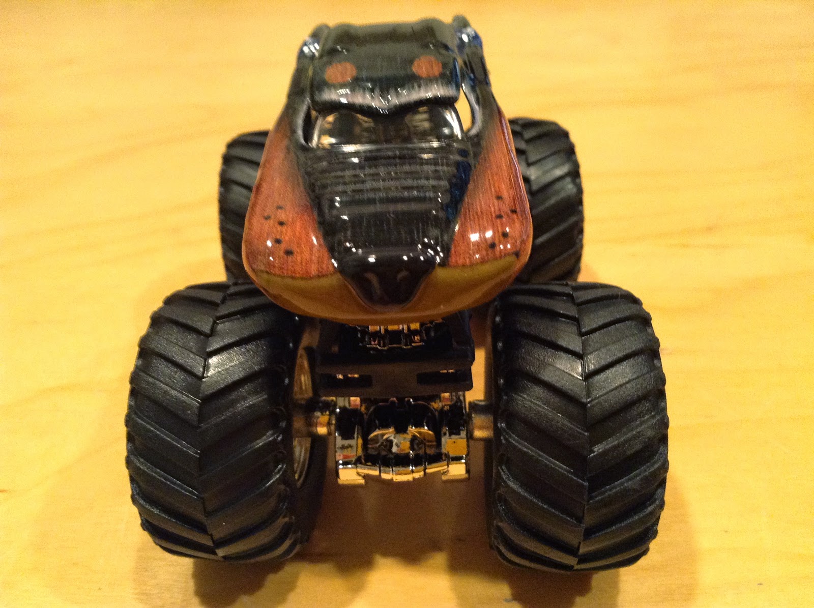 Julian's Hot Wheels Blog: Monster Mutt Rottweiler Monster Jam Track ...