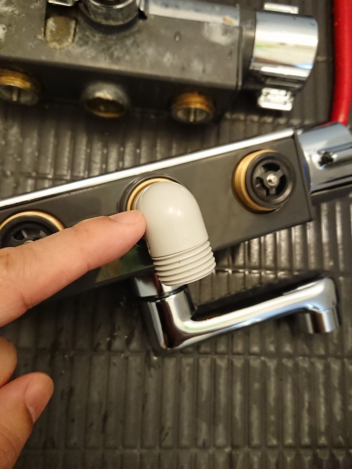 ＜DIY＞自宅マンション浴室のKVKのシャワー温度が調節出来ない！混合水栓が故障したので自分で交換-DIY360