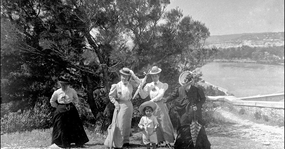 Interesting Vintage Photographs of Daily Life in Europe Before the ...