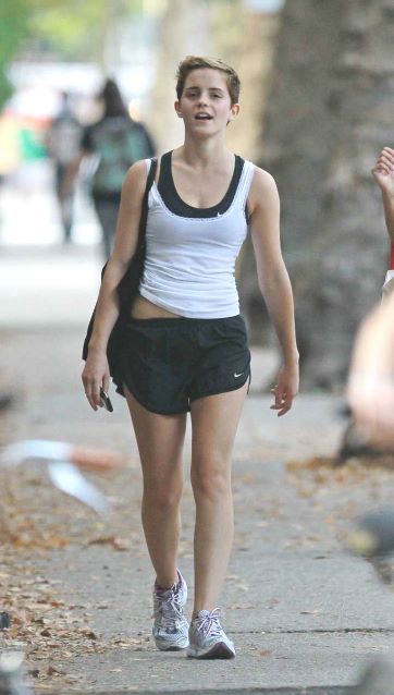 Believe In Me: Emma Watson Without Make-Up !! (Pics)