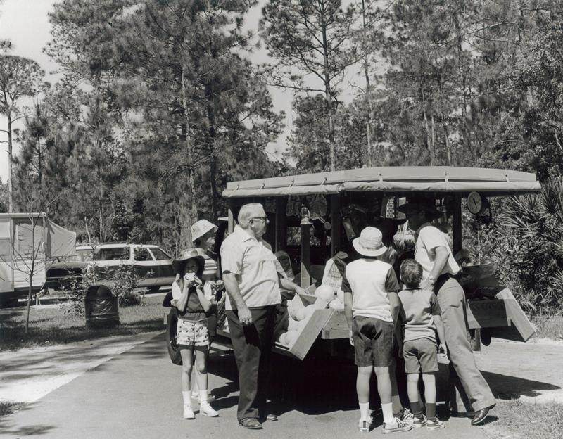 Main Street Gazette: Peddler's Truck