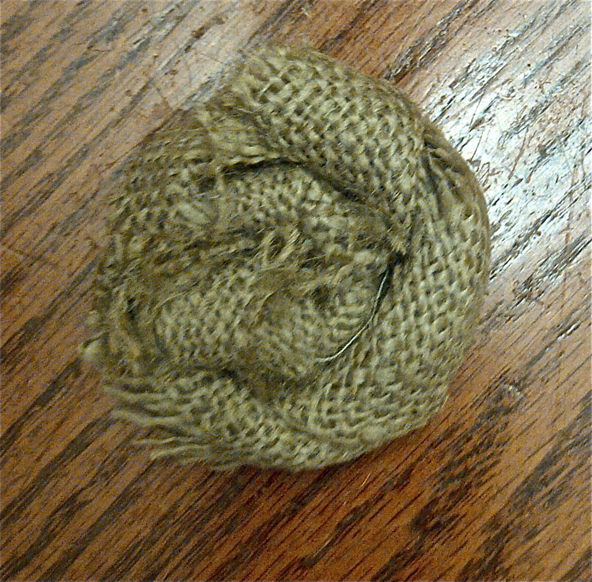 The Domestic Fairy Tale Princess: A Burlap Rosette Wreath Tutorial