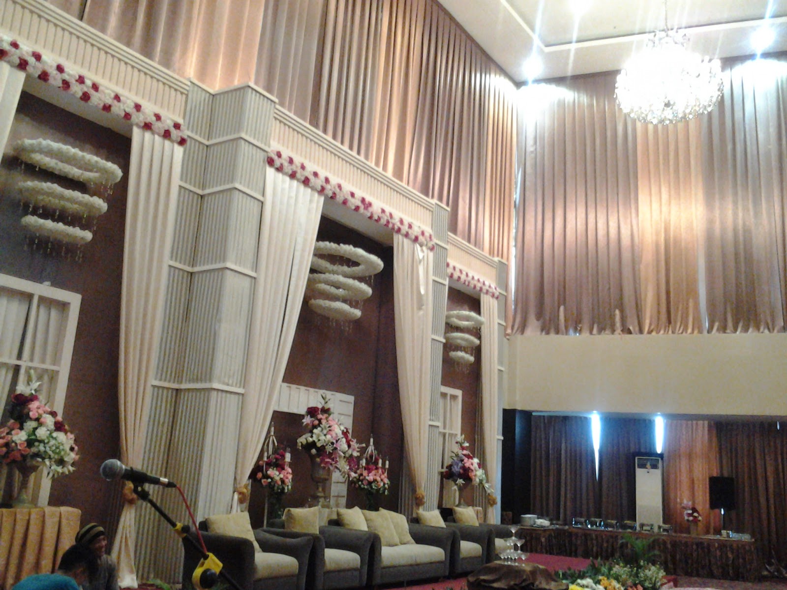 Hazel Lullaby: Final Venue : The Royale Gading @ Mall Artha Gading