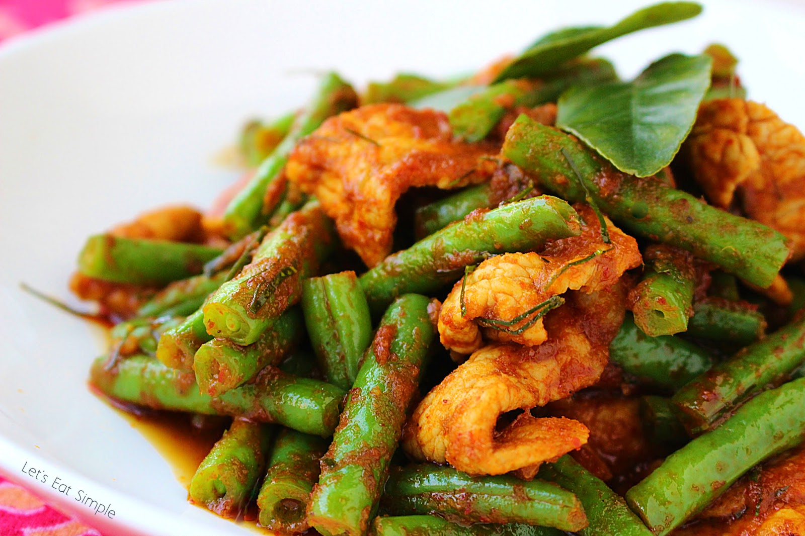 Let's eat......simple!: Pad Prik Khing Moo / Thai Spicy Stir-fry Pork ...