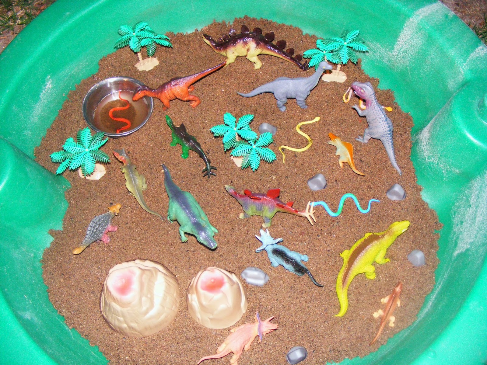 Kidspert: Dino-land Sandbox