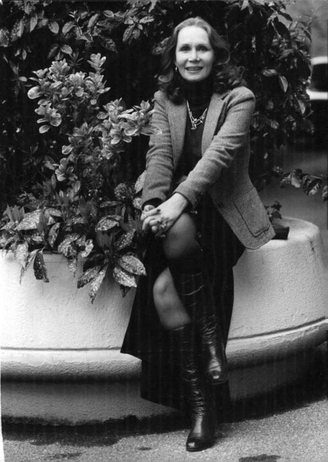 20 Beautiful Vintage Photos of Katherine Helmond From Between the Late ...