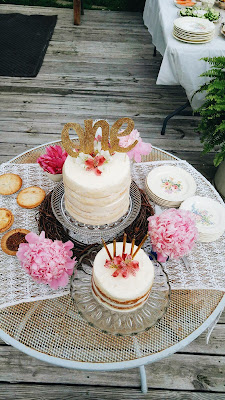 L i t t l e R i v e r M a m a : 365 days with an olive