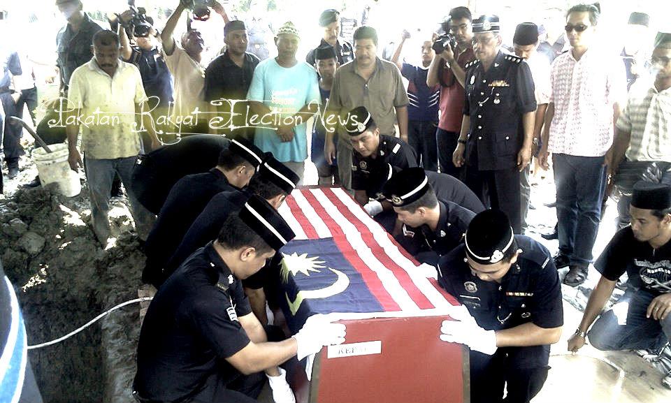 Gambar pengebumian jenazah 2 komando polis yang terkorban Diadakan ...