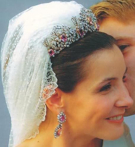 Tiara Mania: Queen Maria Theresa of Sardinia's Pink Tourmaline Tiara