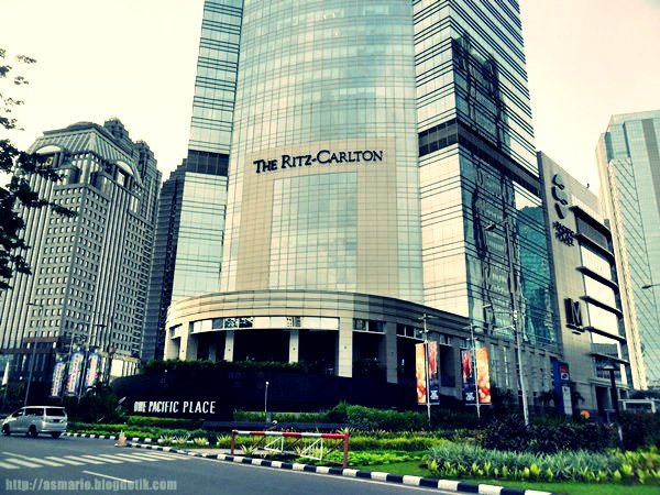 Megahnya Hotel The Ritz - Carlton Pacific Place