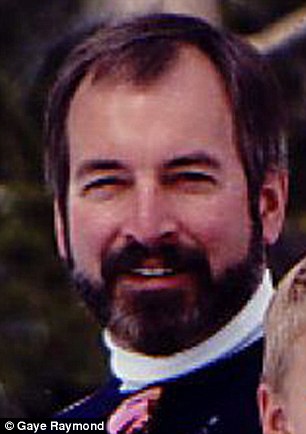 Fashioniza-T: Fame: Roy Raymond (Un tímido proyecto)