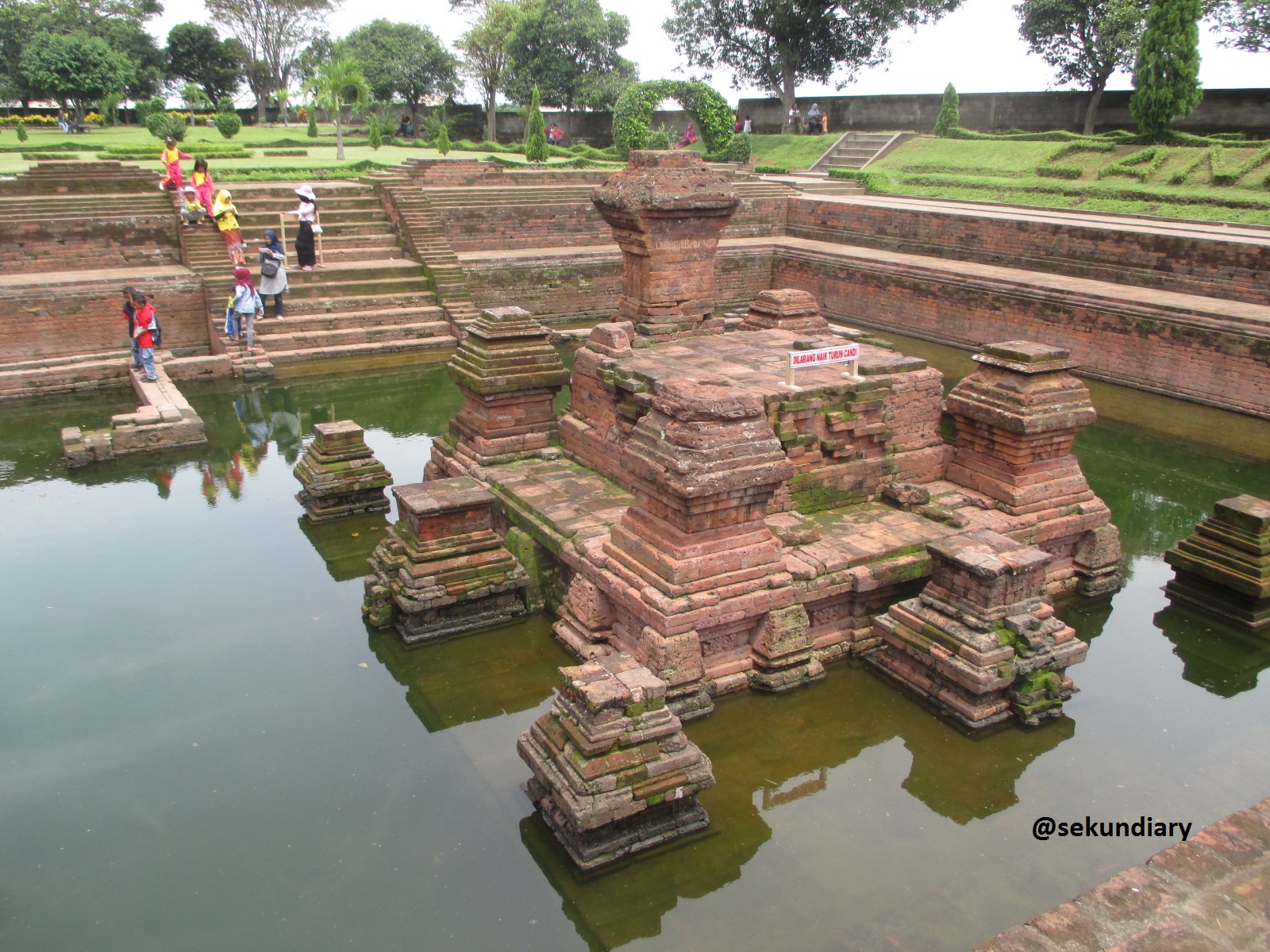 Mlaku-mlaku: Trowulan, Bekas Ibukota Kerajaan Majapahit