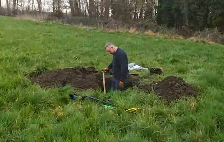 Portable Antiquity Collecting and Heritage Issues: Metal Detecting ...