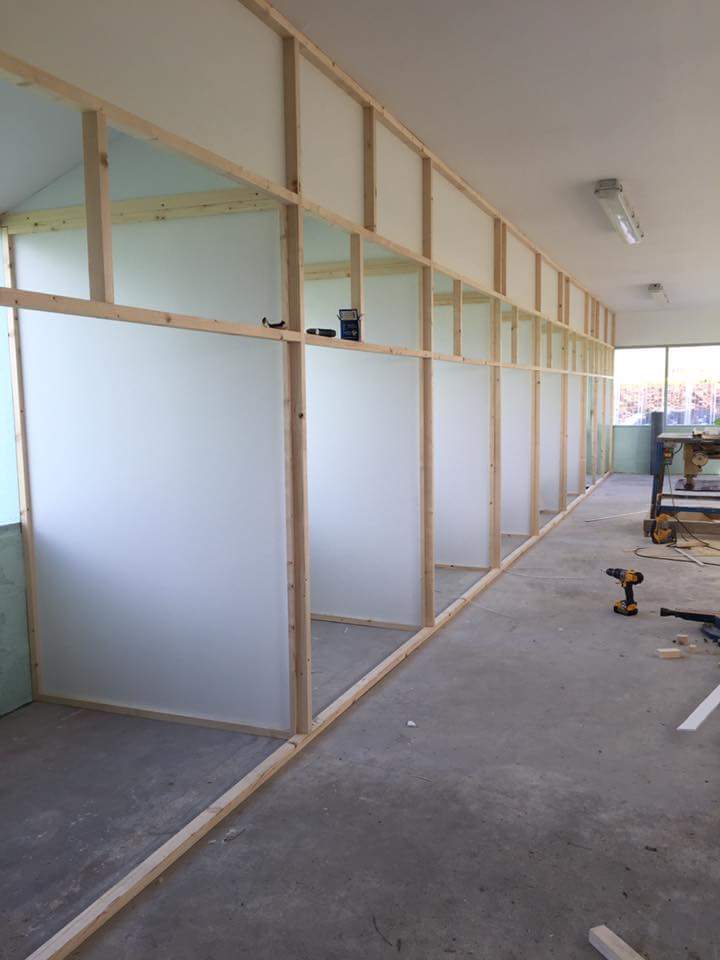 Greek Yorkshire Canaries: The buliding of the amazing aviary of James ...