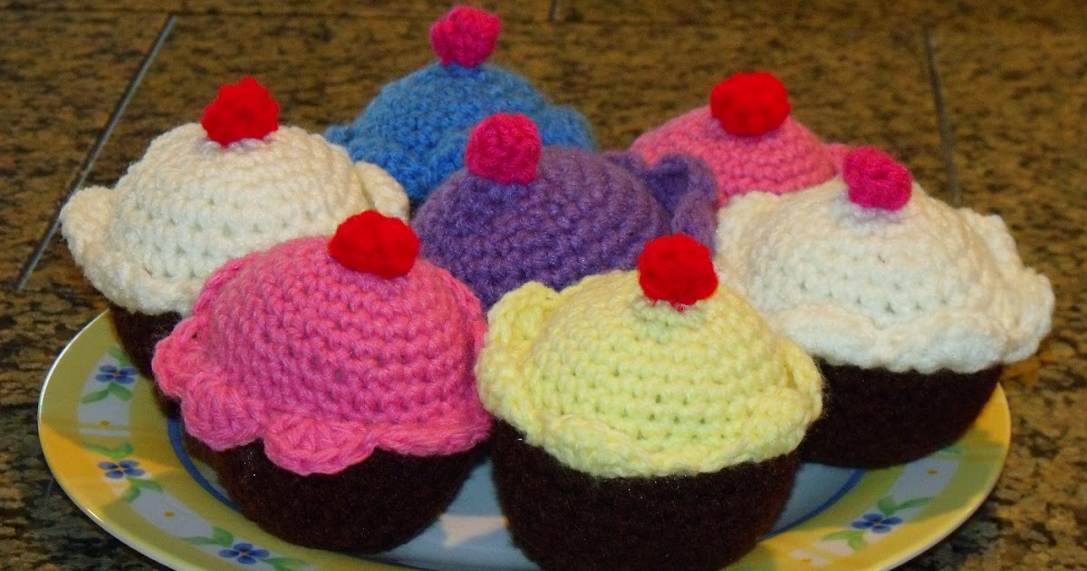 Clever, Crafty, Cookin' Mama: Culinary Crochet: Cupcakes