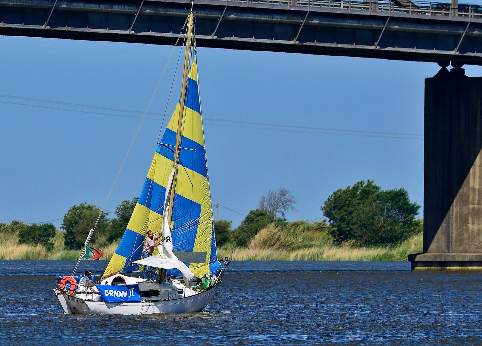 amigosdavela: Invicta 26 (Orion II) pelas águas do Tejo