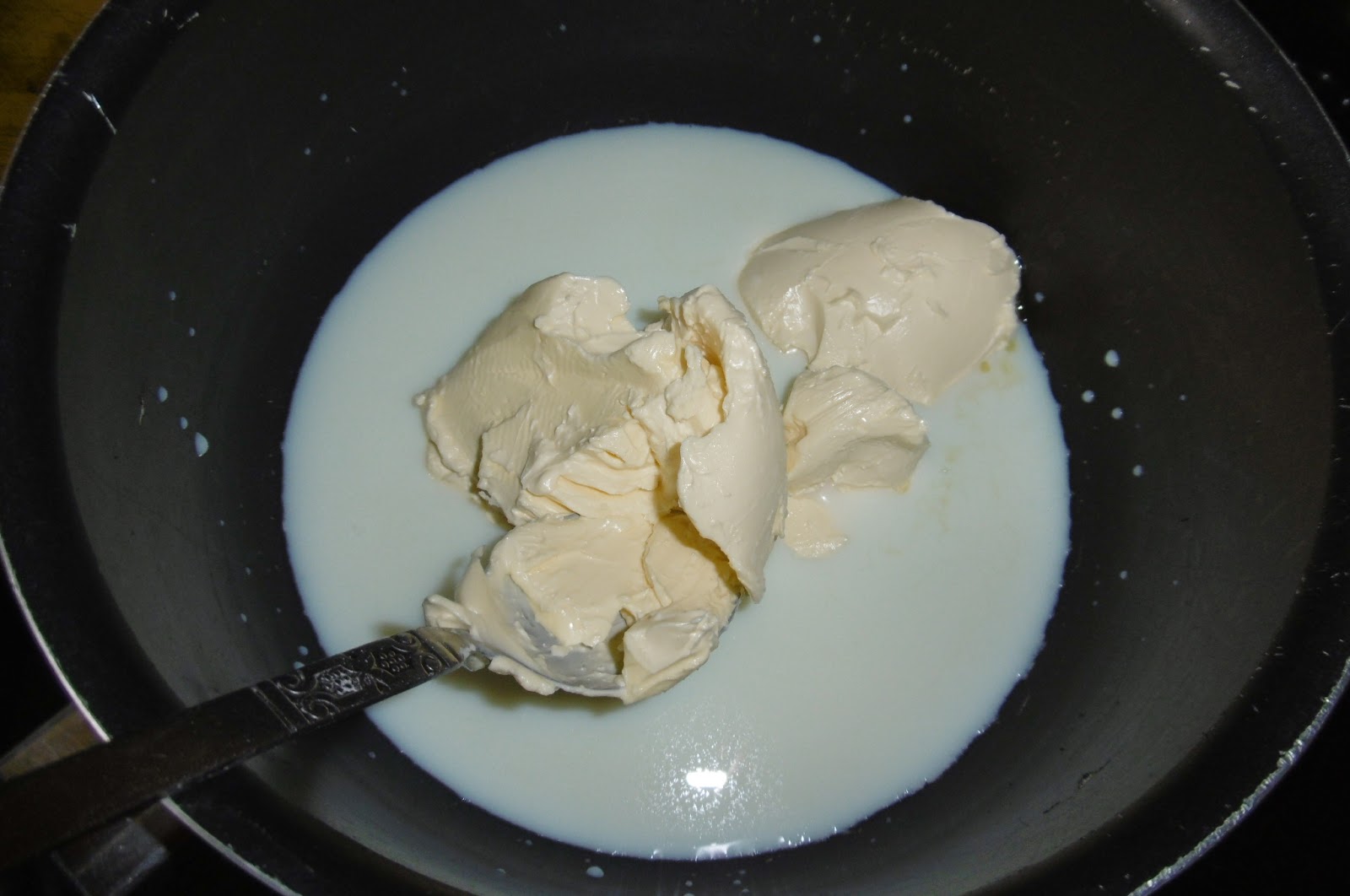 Madhouse Family Reviews: Retro recipe : School dinner fudge tart