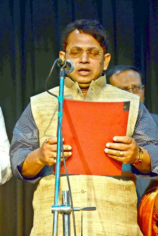 View Patna: Javed Iqbal Ansari takes oath as Bihar Minister