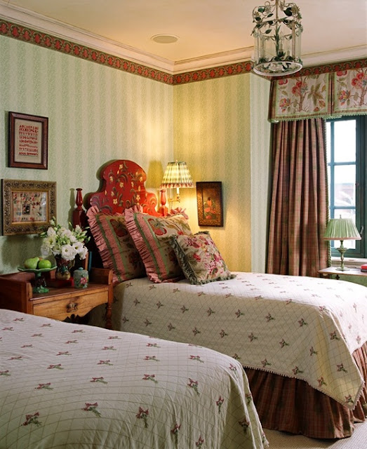 Eye For Design: How To Decorate Country Bedrooms With Charm