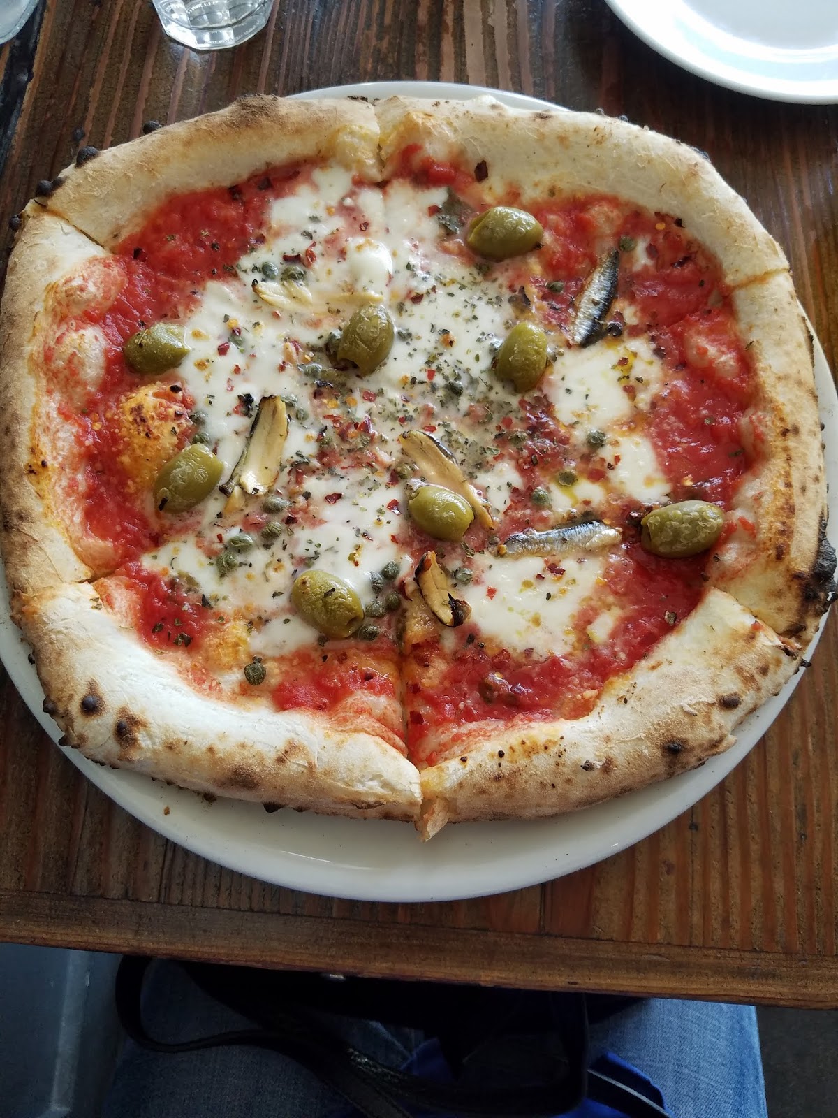 Elaine Travels: Italian Style Pizza in the South Bay