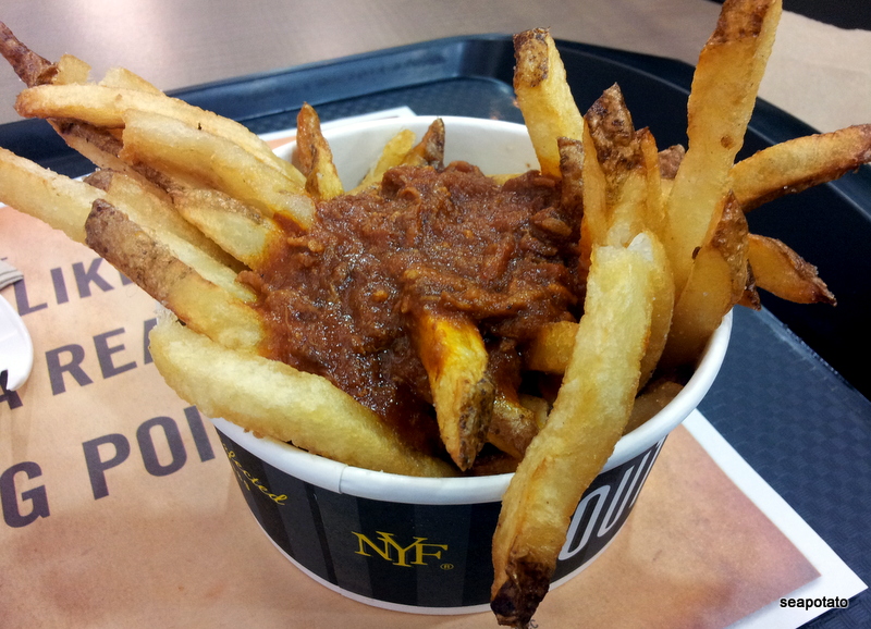 Savvy Shopping, Deals & Reviews: New York Fries Poutine