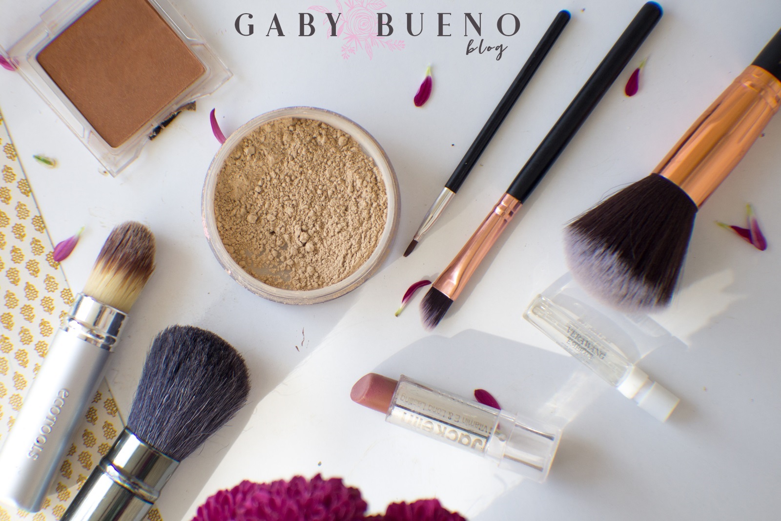 Capsule Makeup Guide | Minimalist Makeup Guide for Beginners - Gaby ...