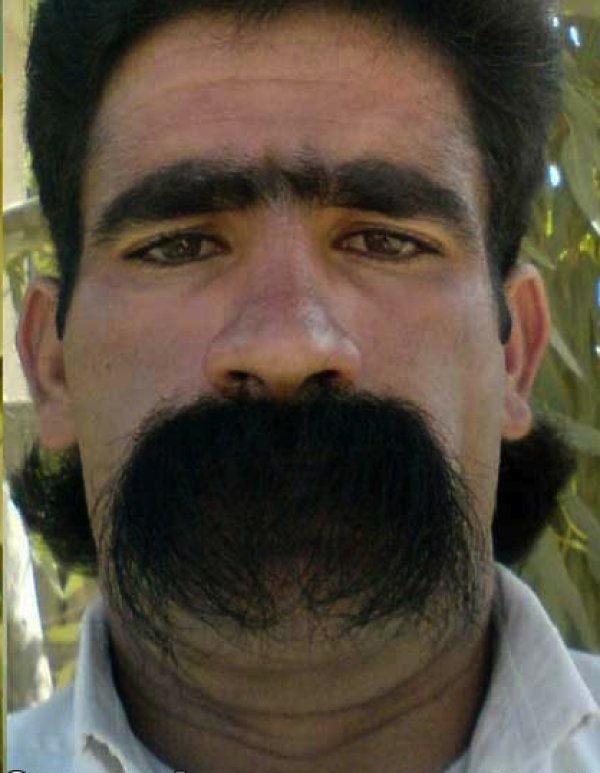 Ninja Bêbado : Os 10 bigodes mais ridículos do mundo #1